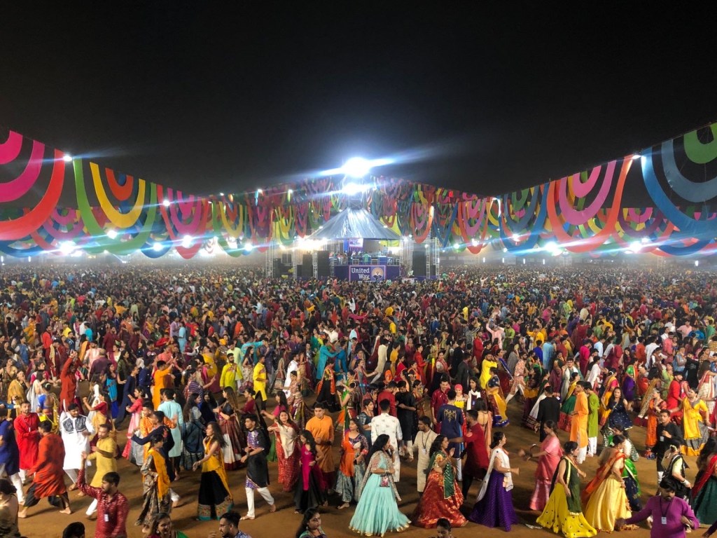 Vadodara’s traditional Navratri Garba|Blog by Shikha, 13